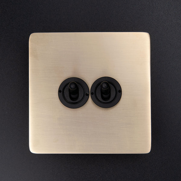 Electrical Toggle Switches From Clayton Munroe – Weyland ...
